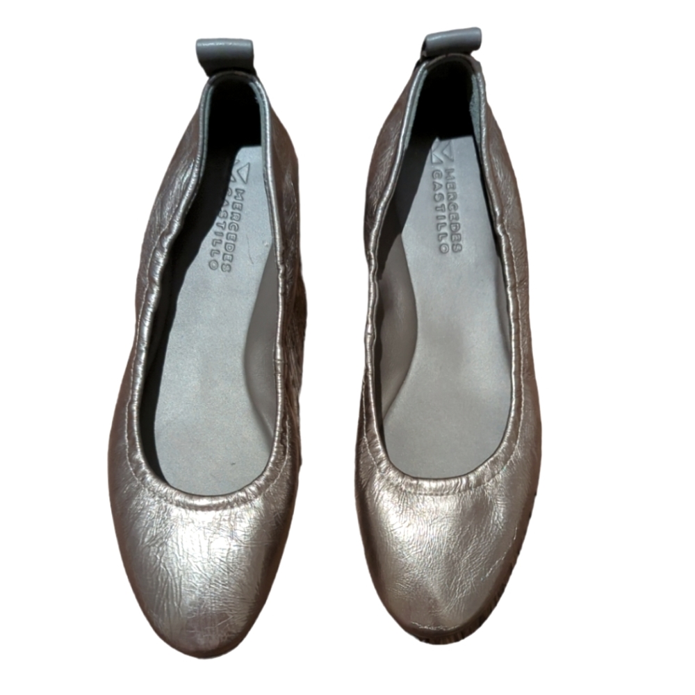 Mercedes Castillo/Silver/ Carola Ballet Flat/ Sz 5 - Gem